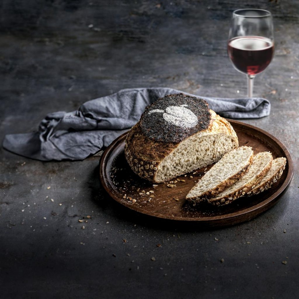 Pan y vino: cuatro formas de maridar los sabores más tradicionales, de ...